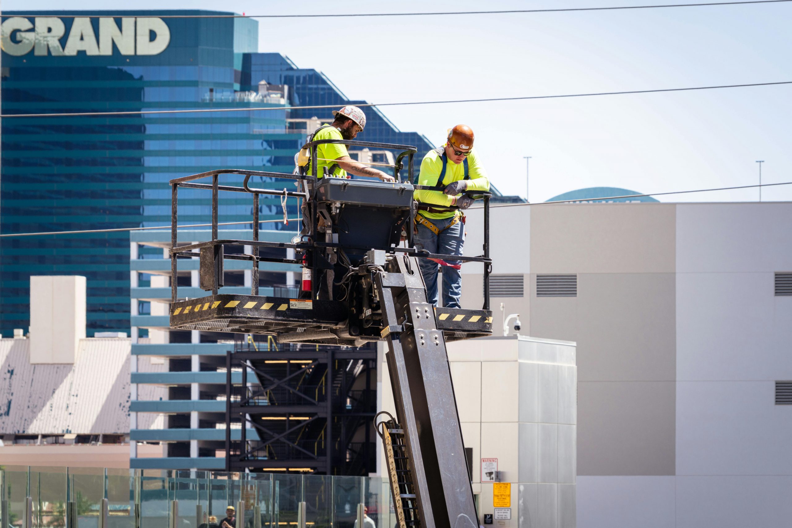 Certified Crane Operators: Boost Safety & Job Efficiency